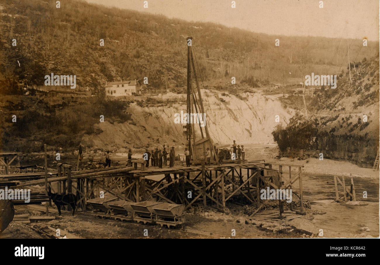 Construction du barrage de Vaucluse Stock Photo - Alamy