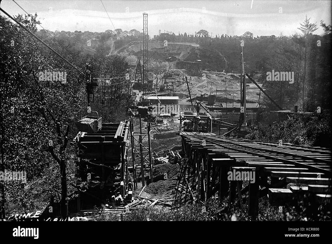 Bloor Viaduct High Resolution Stock Photography and Images - Alamy