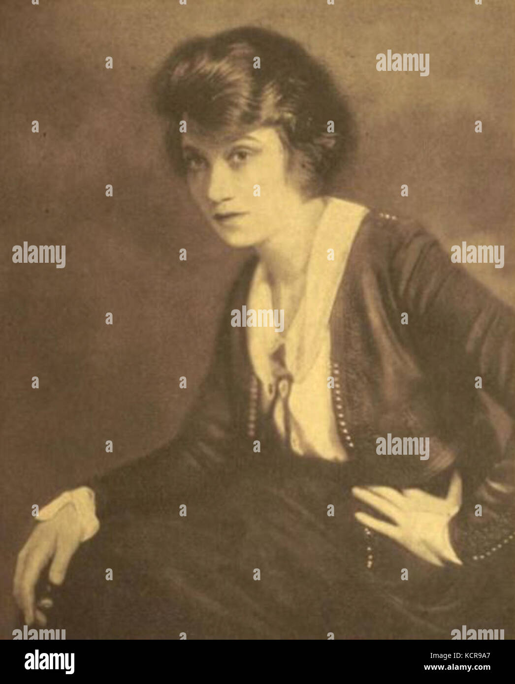 Fay Bainter 1919 MunseysMag Stock Photo - Alamy