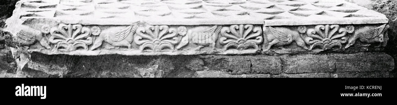 Diamond frieze hi-res stock photography and images - Alamy