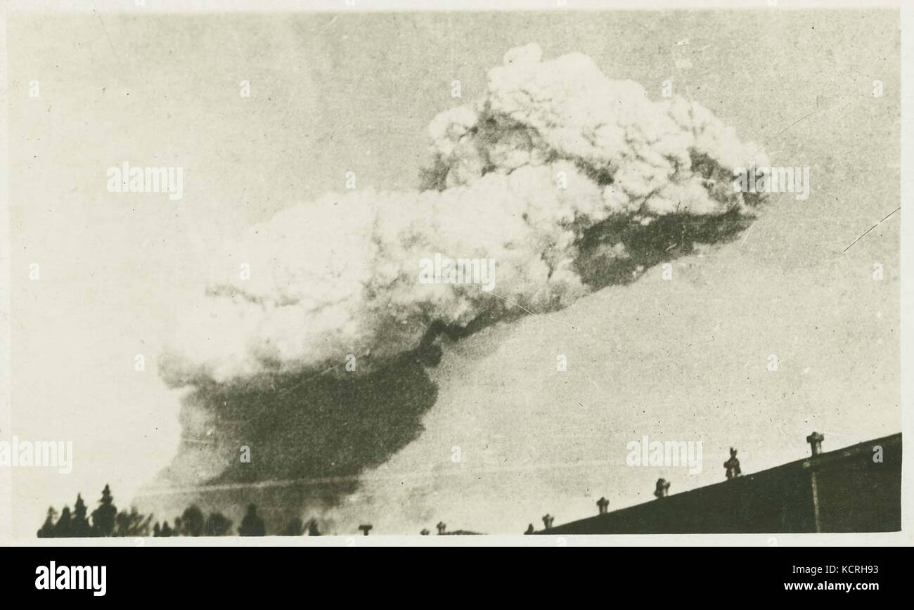 Blast cloud from the Halifax Explosion, December 6, 1917 Stock Photo ...