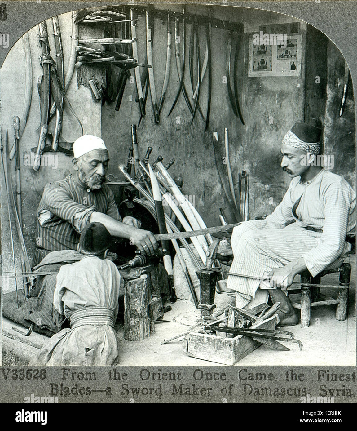 Bladesmith hi-res stock photography and images - Alamy