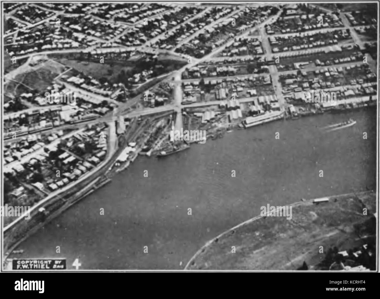 City urban sprawl aerial Black and White Stock Photos & Images - Alamy