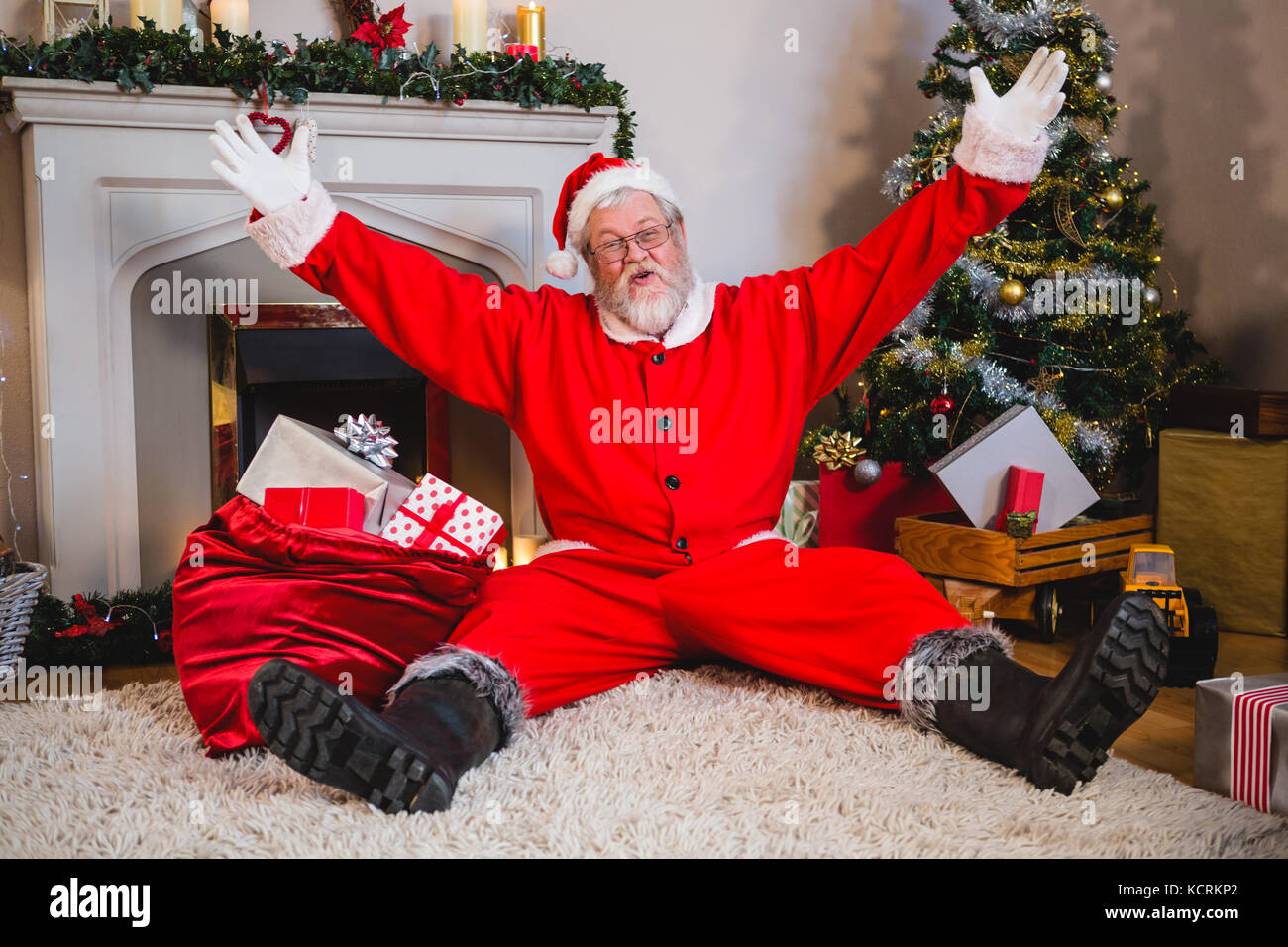 Santa claus open arms hi-res stock photography and images - Alamy