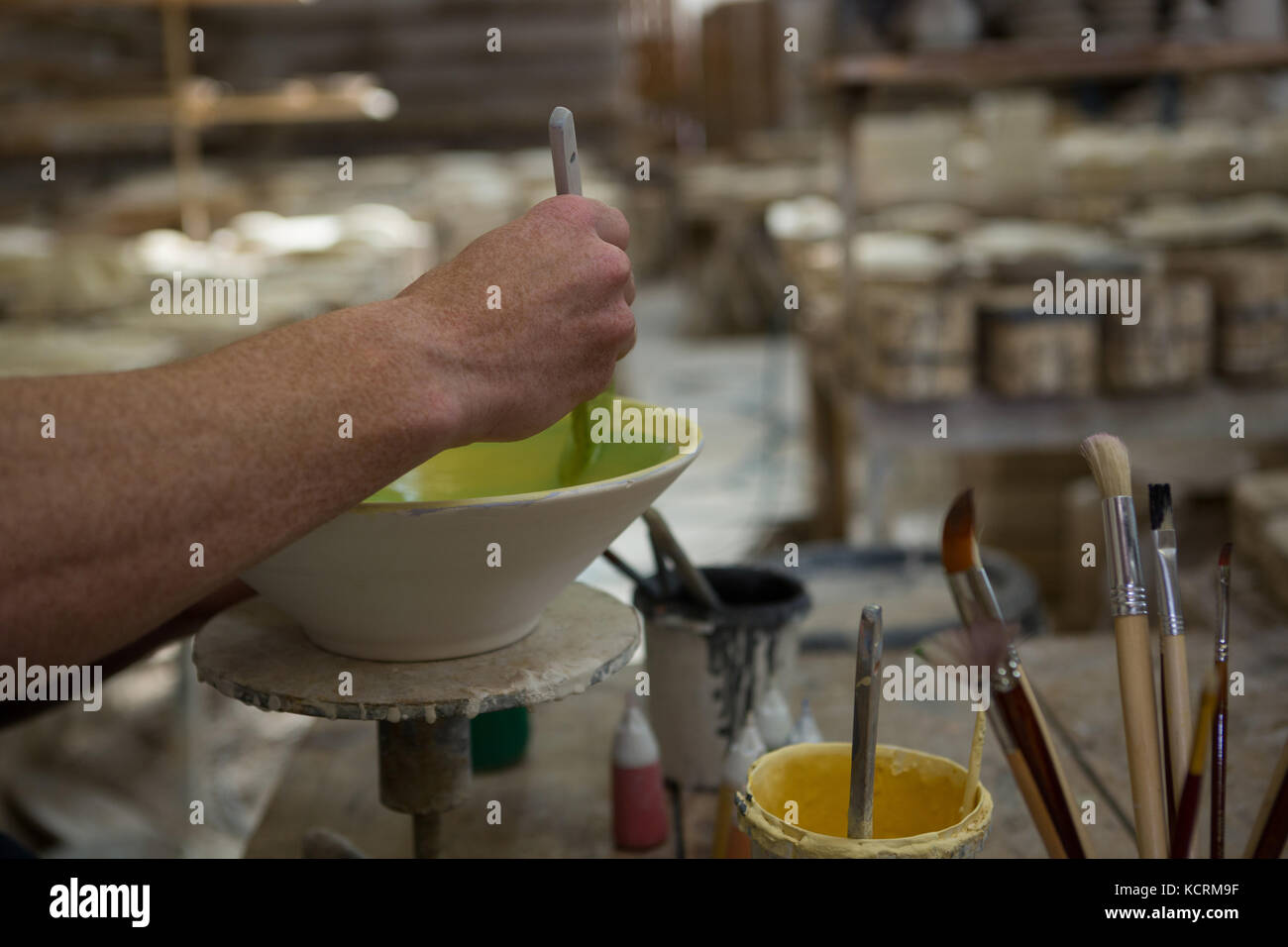 Potters hand hi-res stock photography and images - Alamy