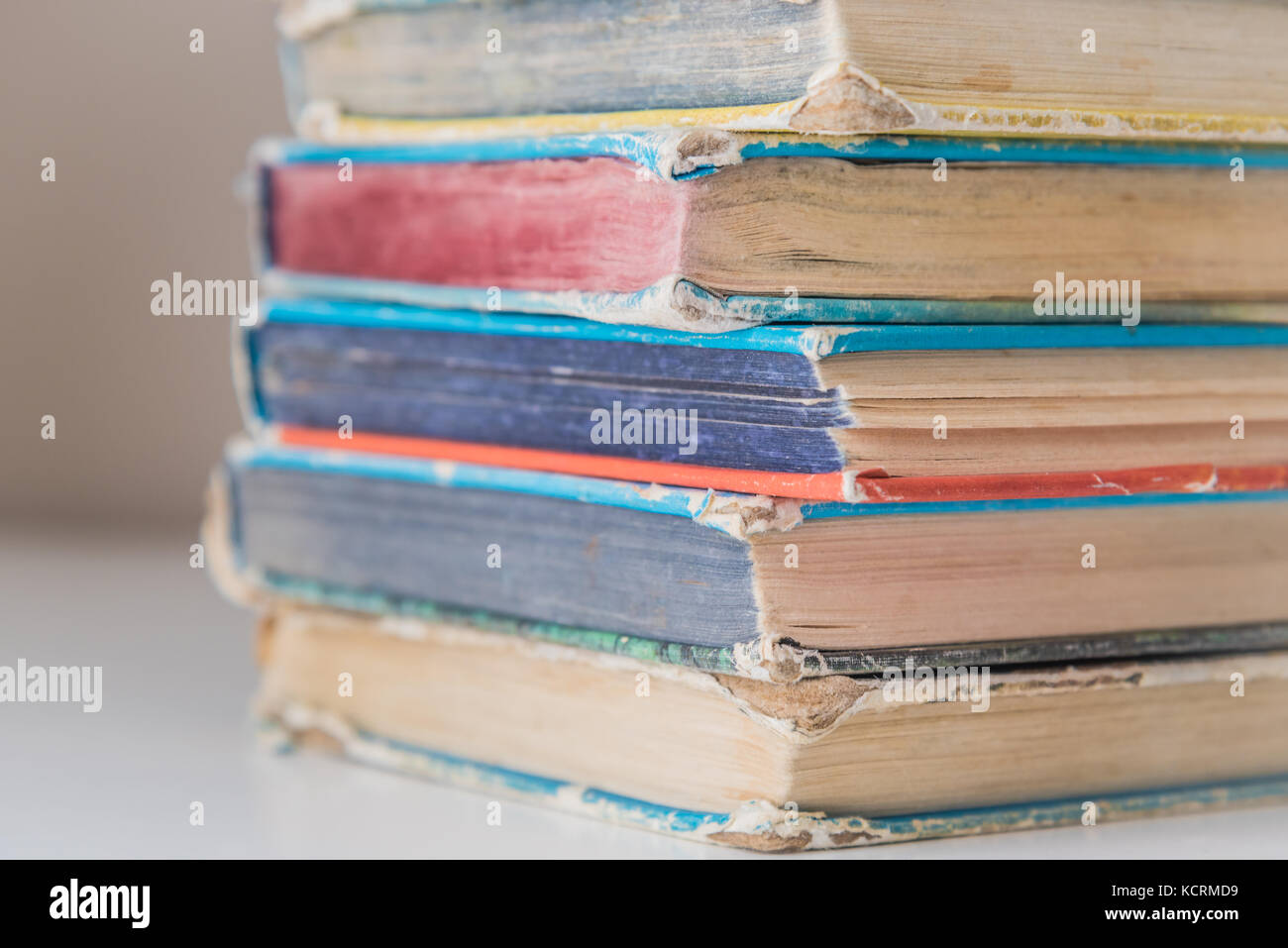 Pile of childrens books hi-res stock photography and images - Alamy