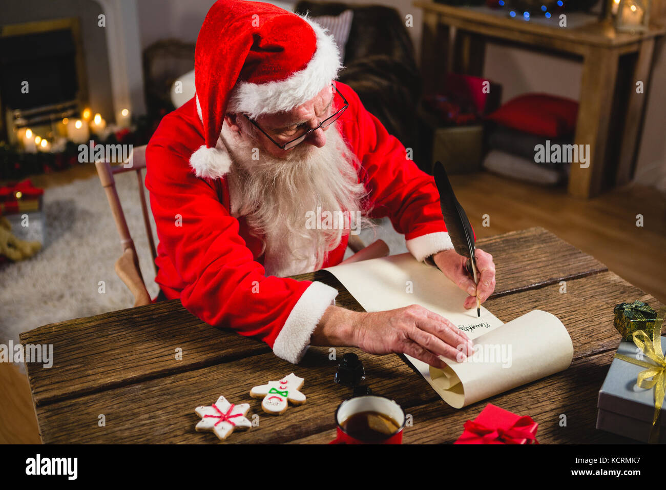 Santa claus home writing hi-res stock photography and images - Alamy