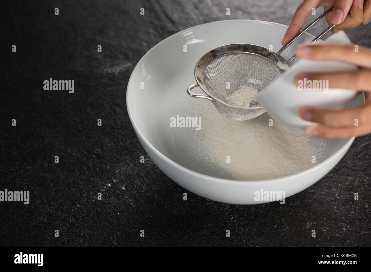 Close up sieving flour hi-res stock photography and images - Alamy
