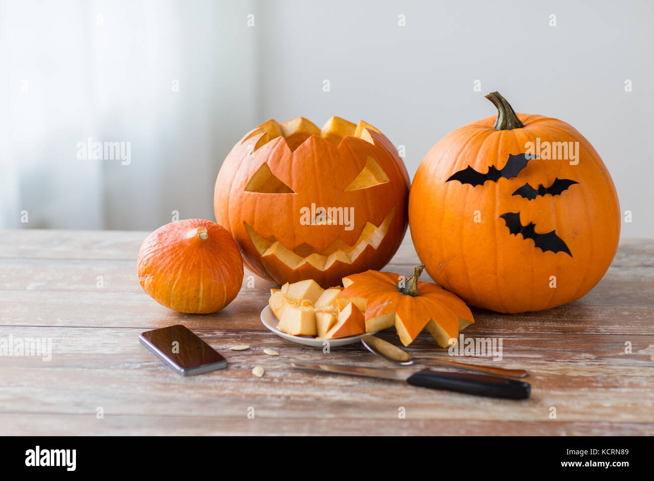 O smartphone hi-res stock photography and images - Alamy