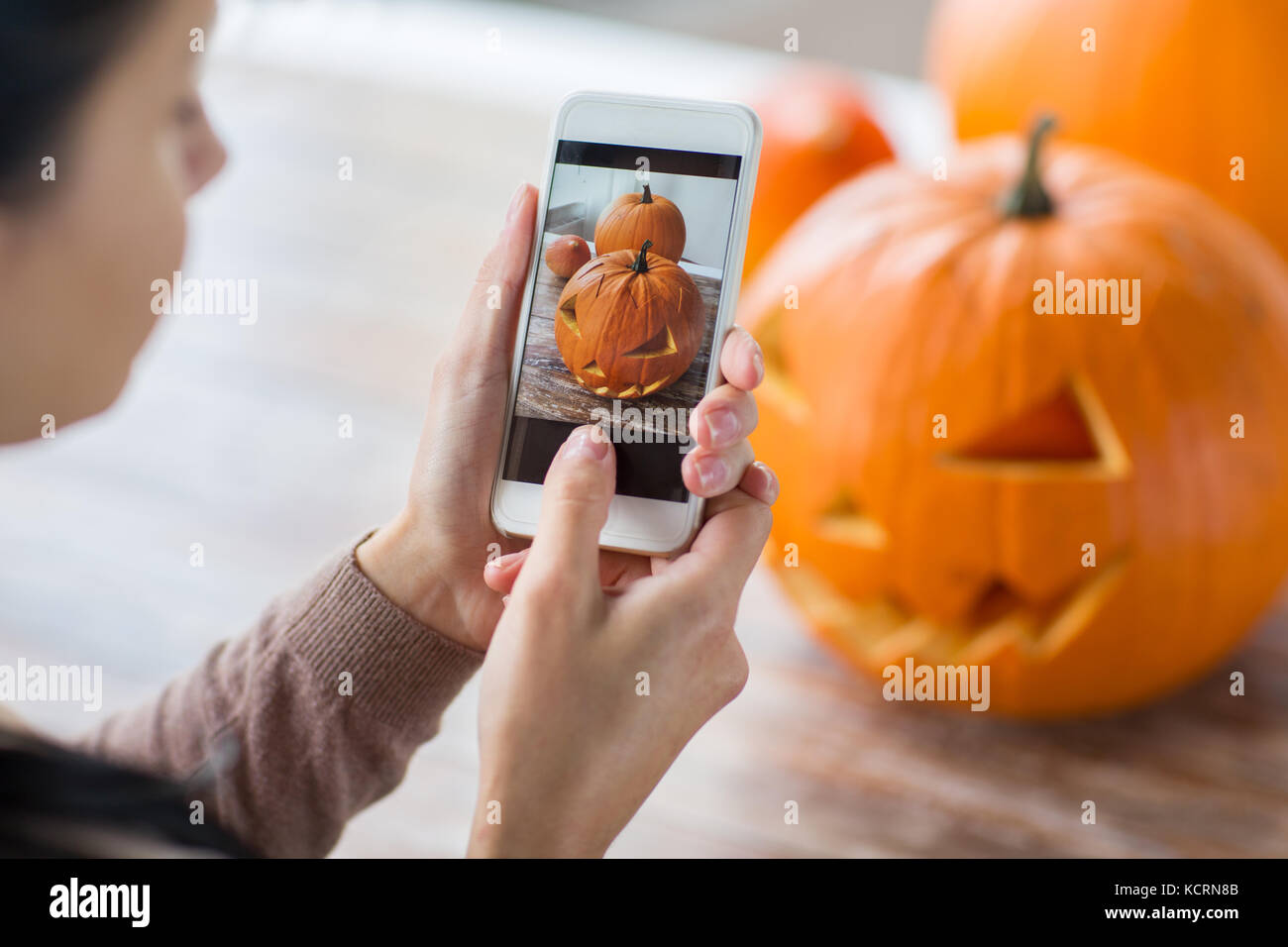 close up of jack-o-lantern or halloween pumpkin Stock Photo - Alamy
