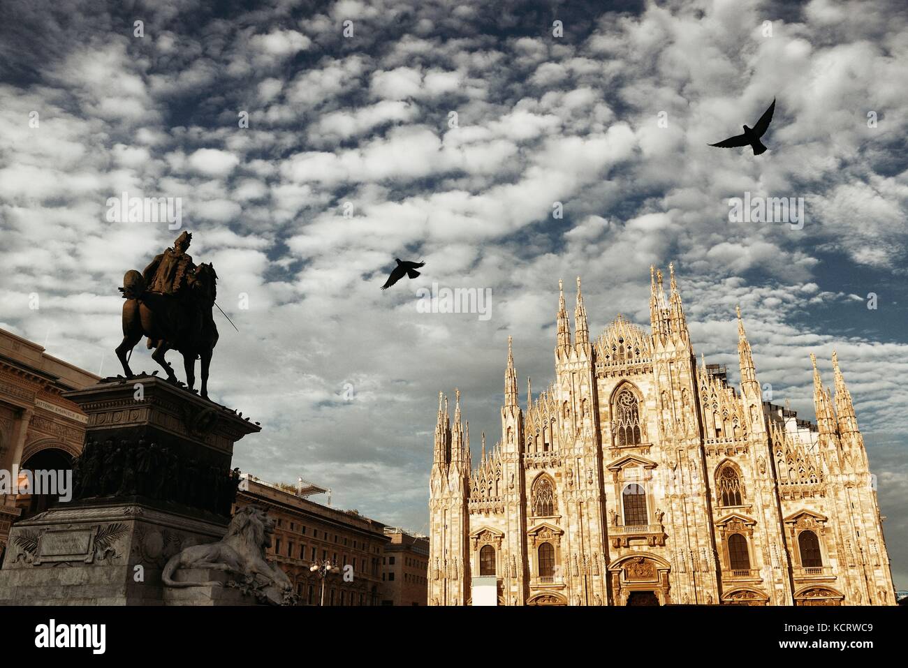 Monument to King Victor Emmanuel II in Cathedral Square or Piazza del ...