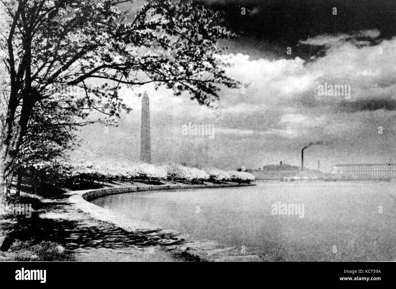 Collier's 1921 Washington George monument Stock Photo - Alamy