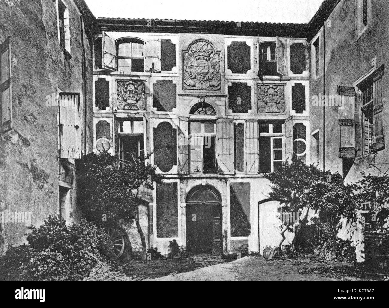 Castle Court, Ganges A book of the Cevennes Stock Photo - Alamy
