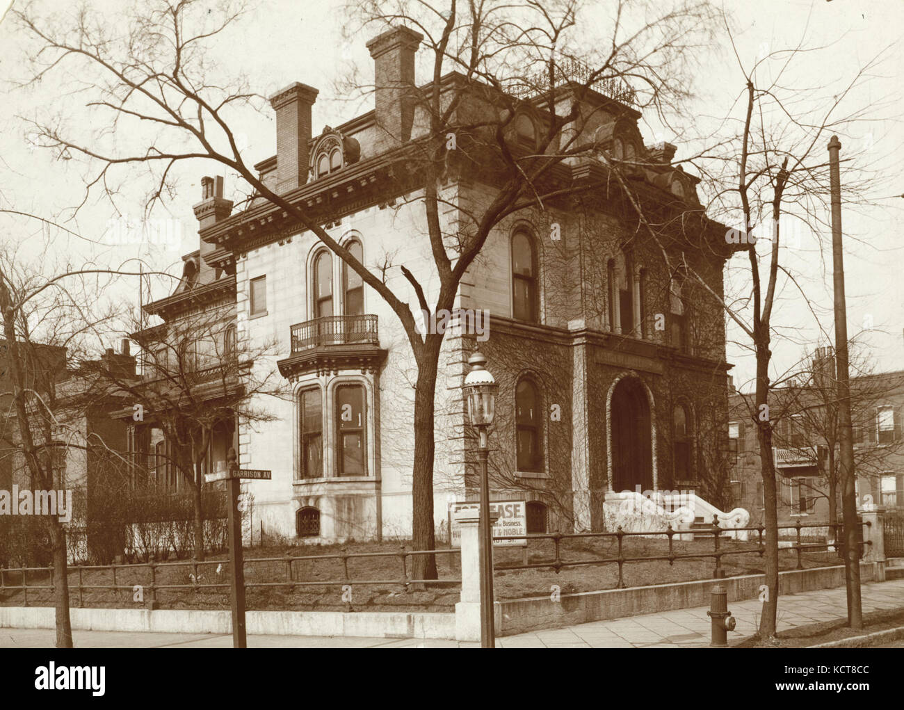 Leighton avenue hi-res stock photography and images - Alamy