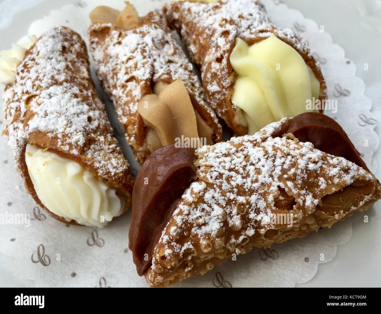 Italian Cannolis High Resolution Stock Photography and Images - Alamy