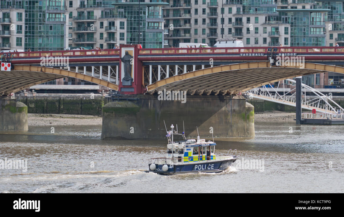 Customs and police boat hi-res stock photography and images - Alamy
