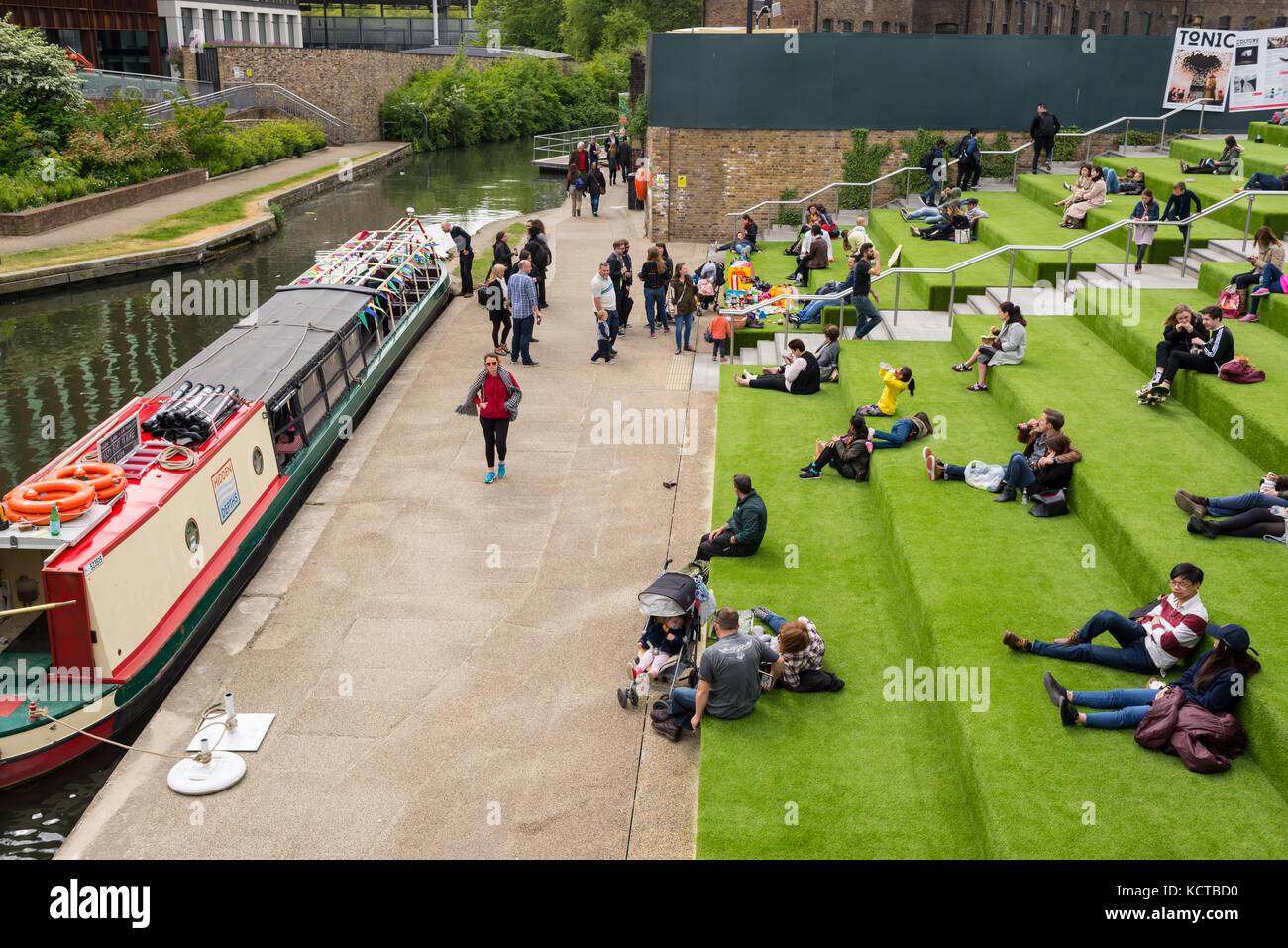 Granary square hi-res stock photography and images - Alamy