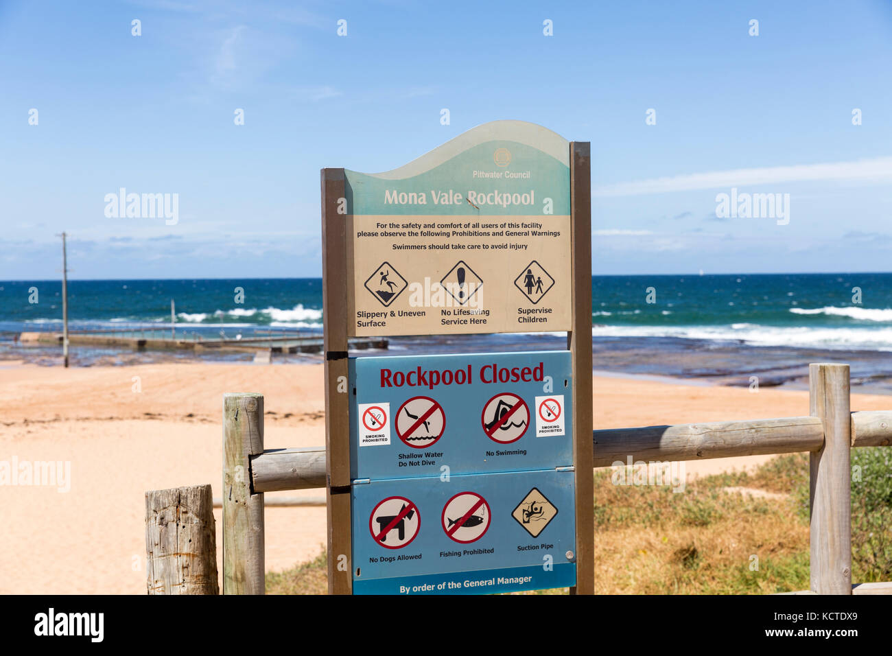 Mona vale rockpool hi-res stock photography and images - Alamy