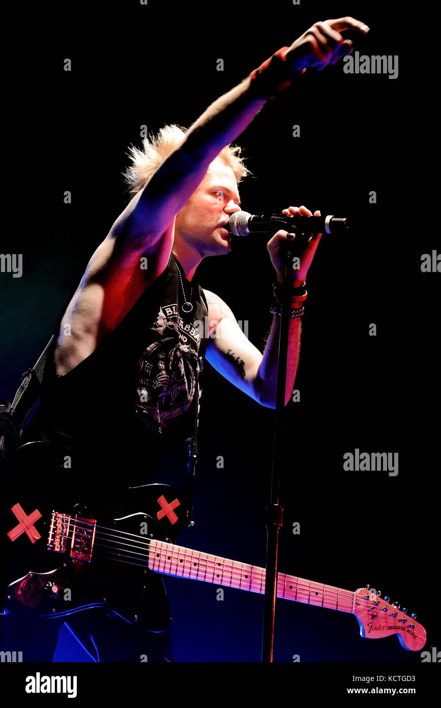 Skate culture and punk music hi-res stock photography and images - Alamy