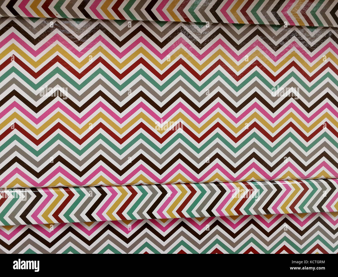 Wavy Lines Vector Stock Photos & Wavy Lines Vector Stock Images - Alamy