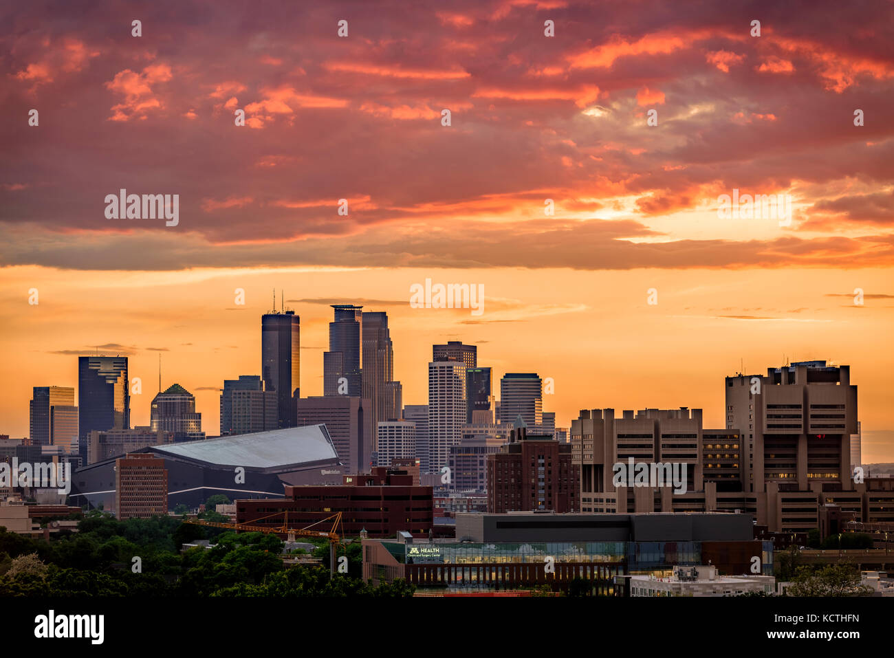Minneapolis skyline with colorful sunset Stock Photo - Alamy