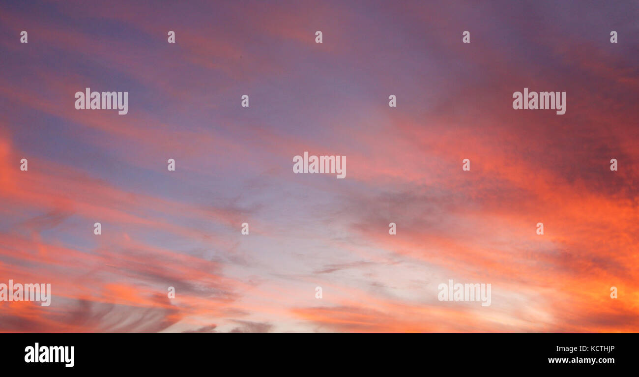 The moon over cornwall hi-res stock photography and images - Alamy