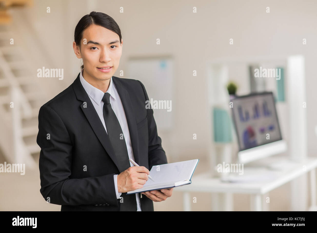 Successful manager hi-res stock photography and images - Alamy