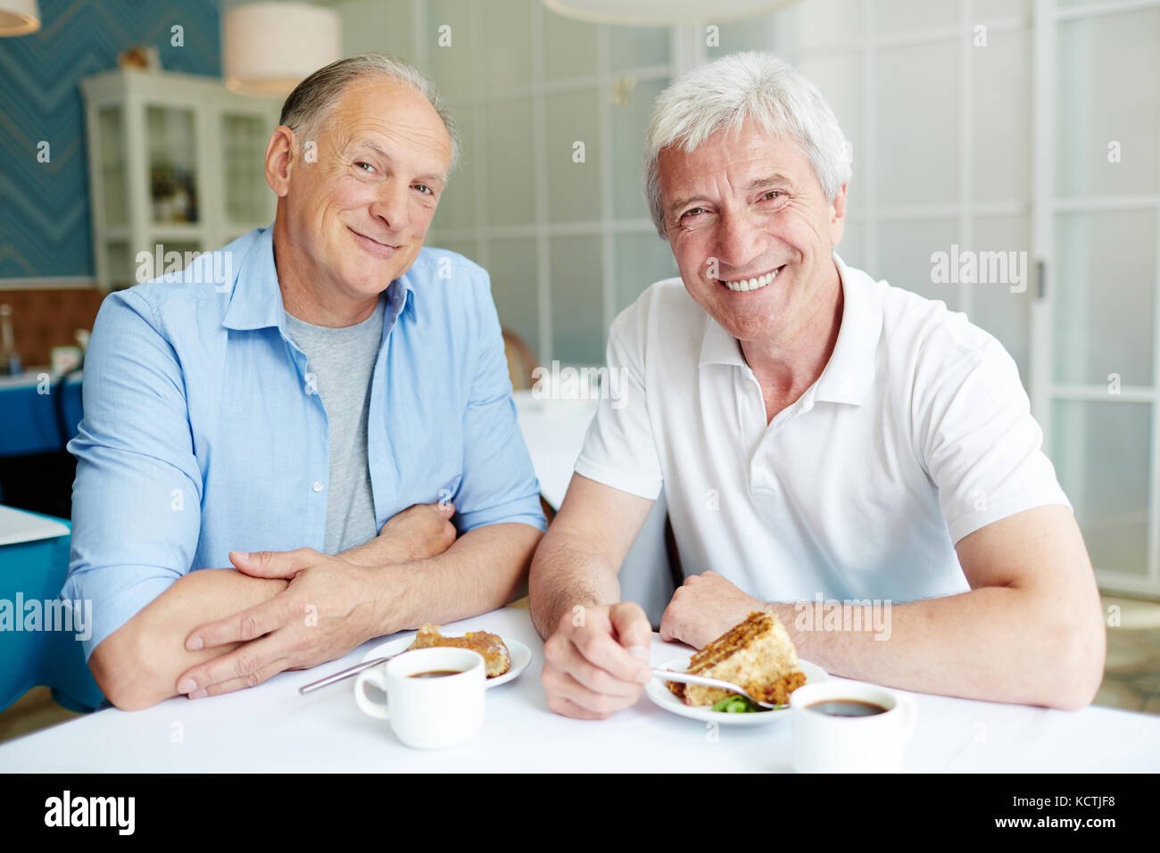 Portrait of Joyful Senior Friends Stock Photo - Alamy
