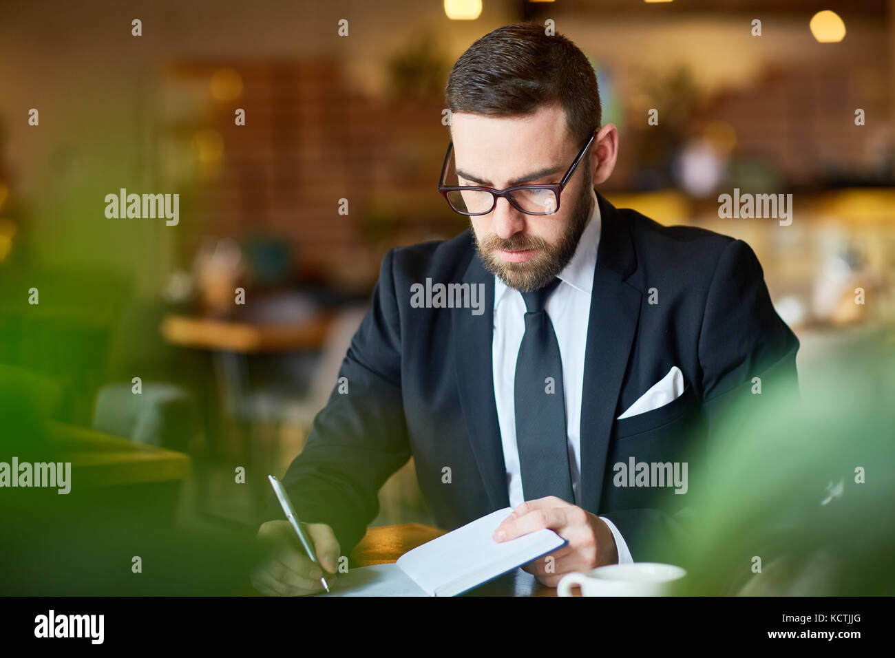 Man busy hi-res stock photography and images - Alamy