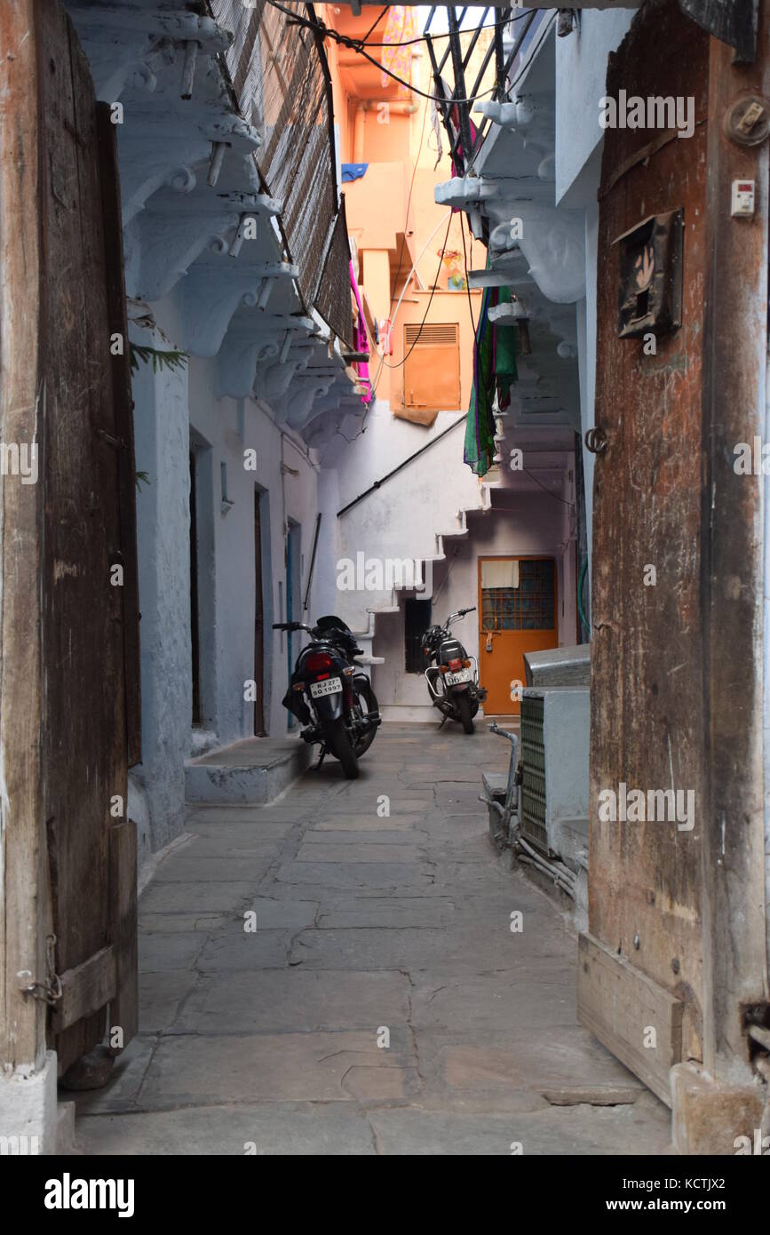 India alley hi-res stock photography and images - Alamy