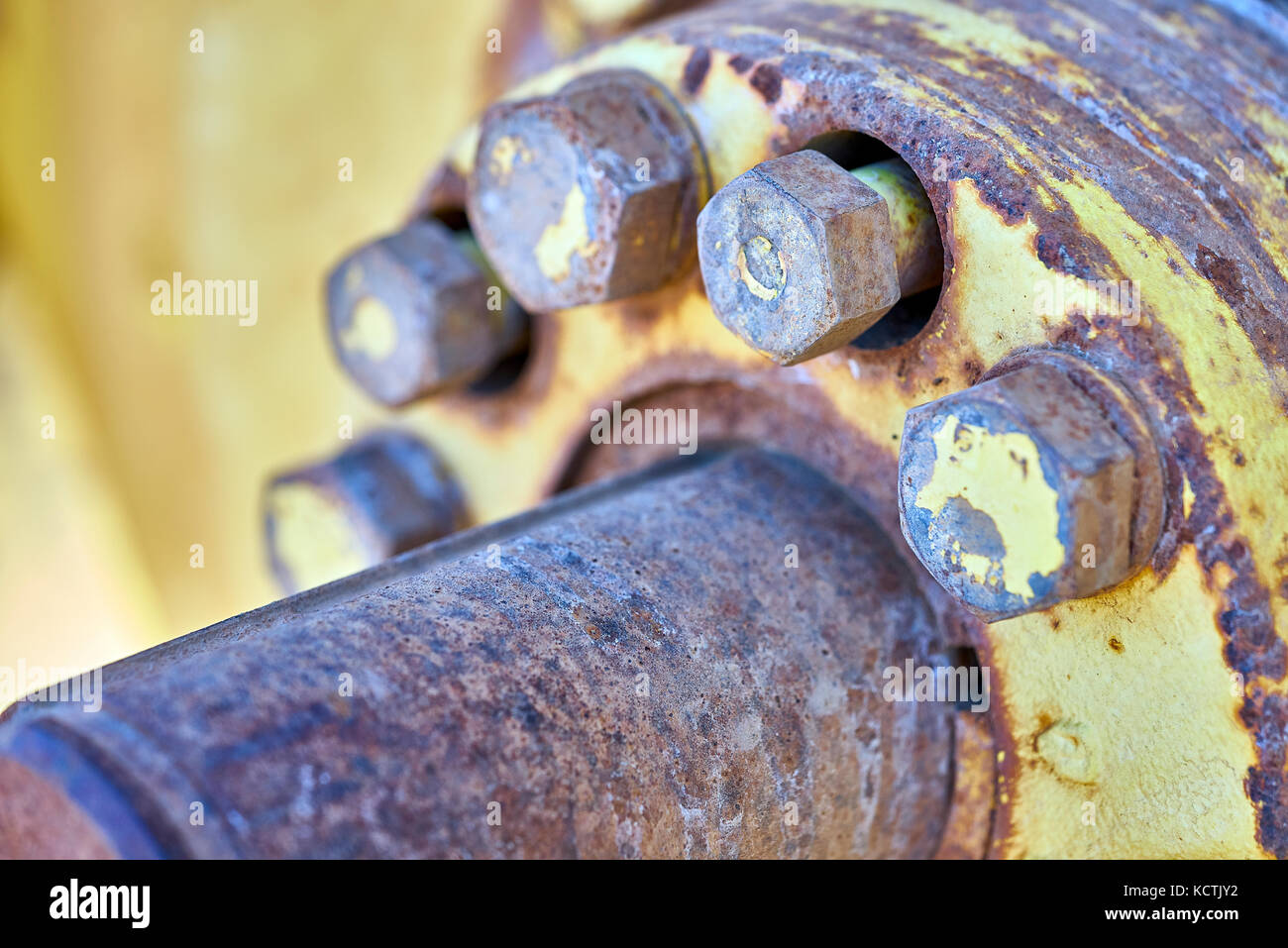 Abandoned heavy equipment hi-res stock photography and images - Alamy