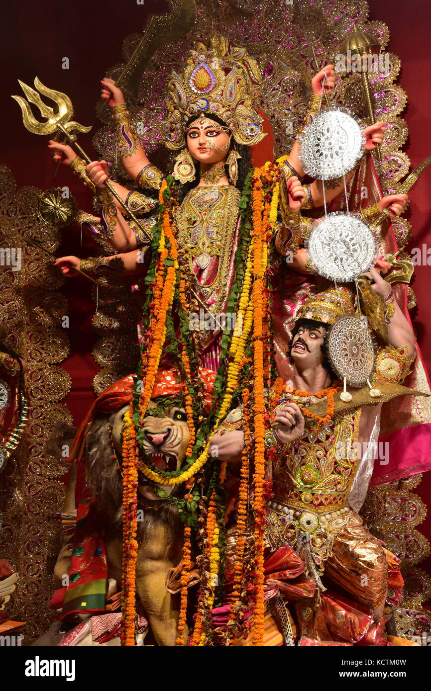Durga Puja Festival, Kolkata, West Bengal, India Stock Photo - Alamy