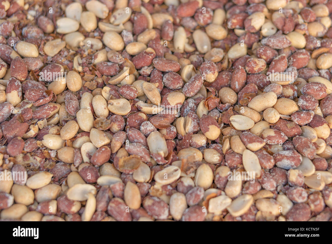 Red Skin Peanuts High Resolution Stock Photography and Images - Alamy