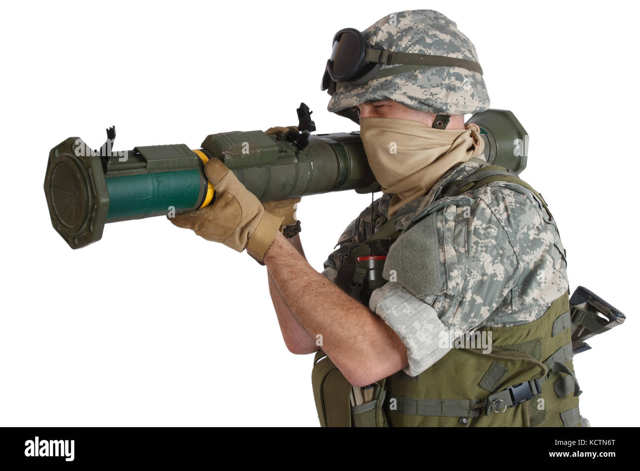 soldier with recoilless rocket gun isolated on white Stock Photo - Alamy
