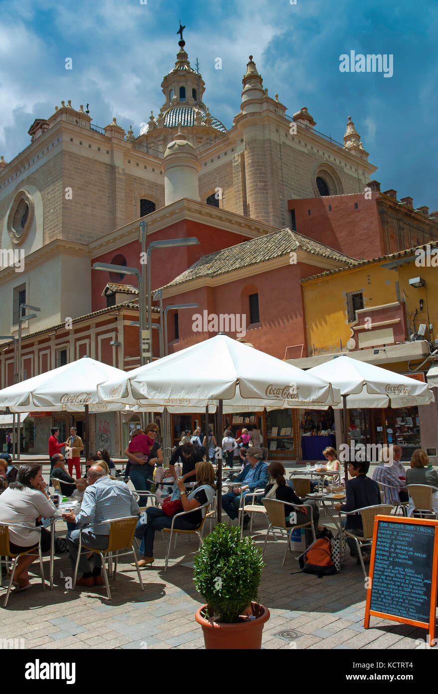 Seville tapas outside vertical hi-res stock photography and images - Alamy