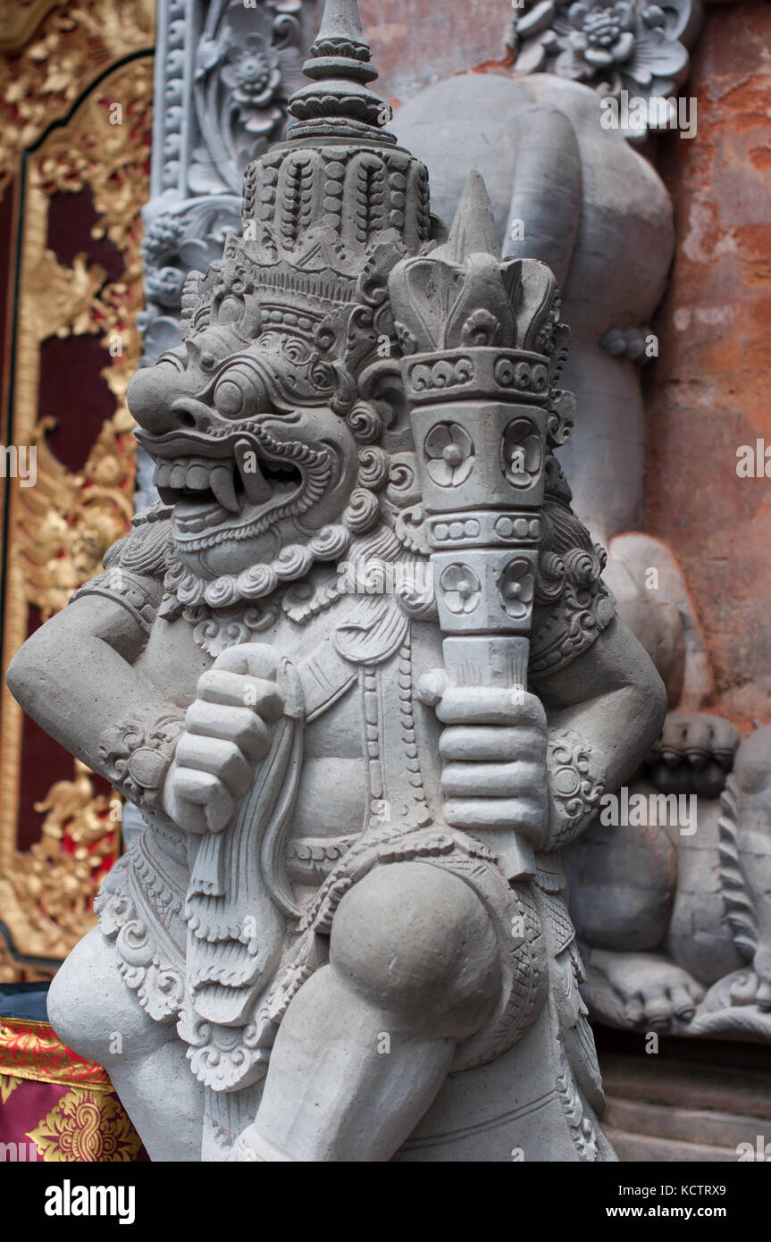 Stone Carving at Ubud Palace, Bali, Indonesia Stock Photo - Alamy