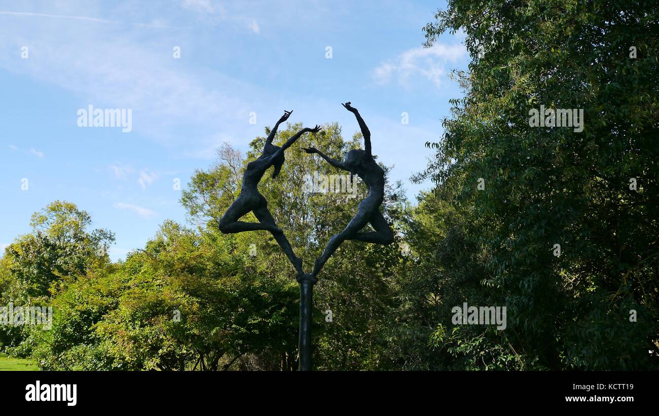 Sculpture Sunrise by artist David Williams-Ellis Stock Photo - Alamy