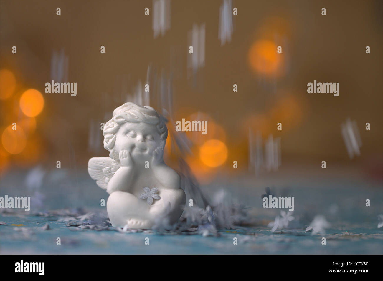 Angel at Christmas time with soft, warm bokeh Stock Photo - Alamy