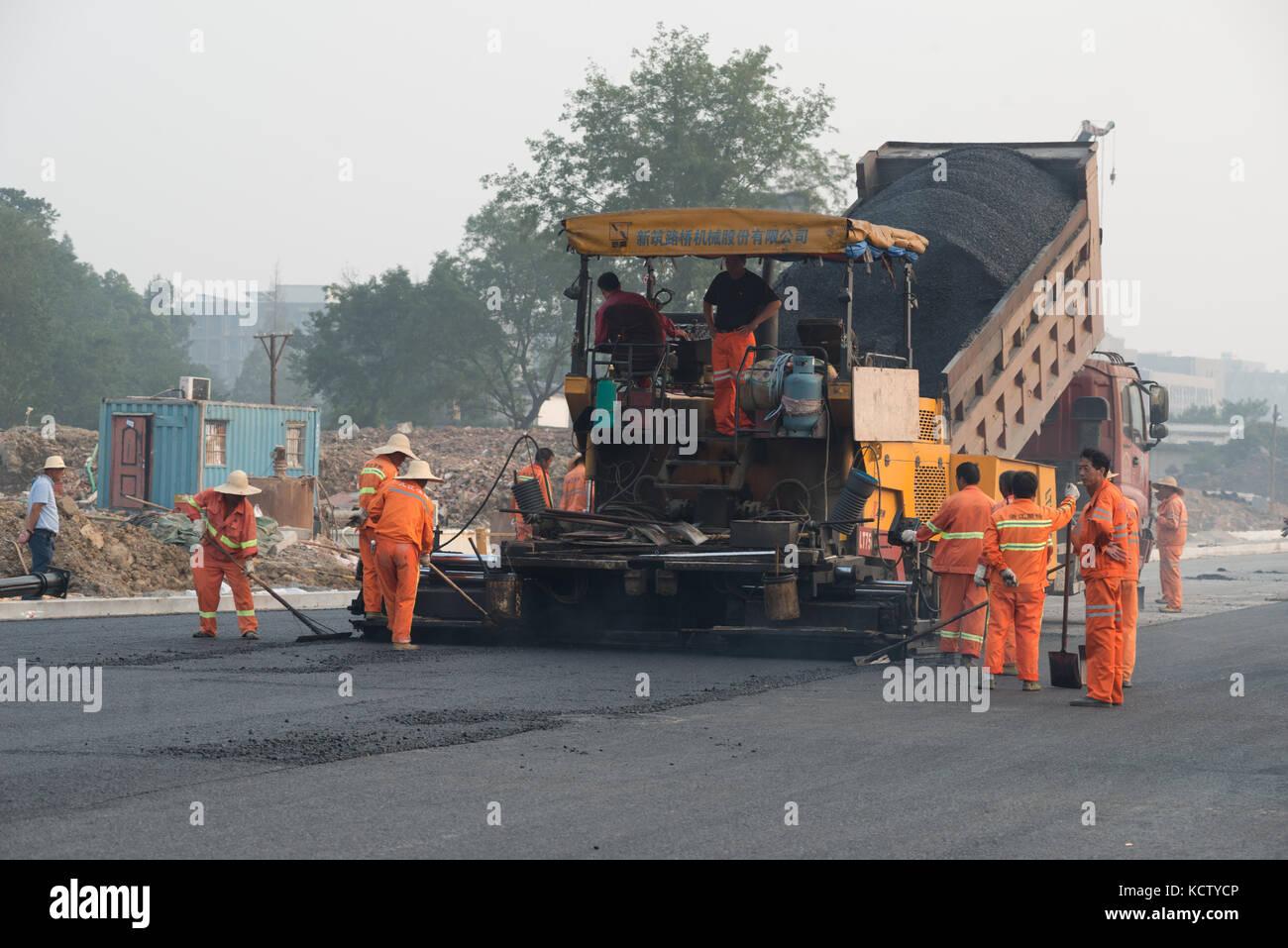 Road gang hi-res stock photography and images - Alamy
