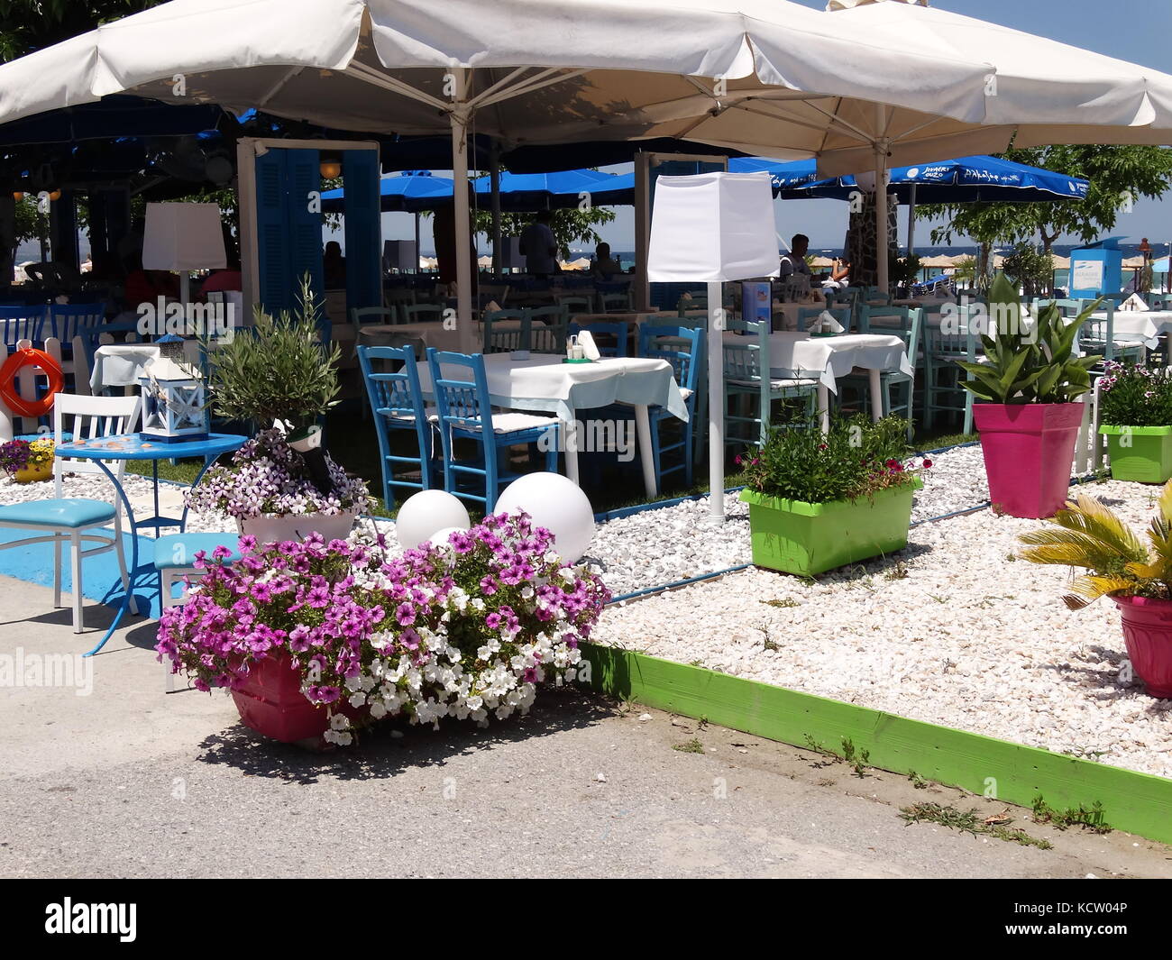 Greek greece restaurant hi-res stock photography and images - Alamy