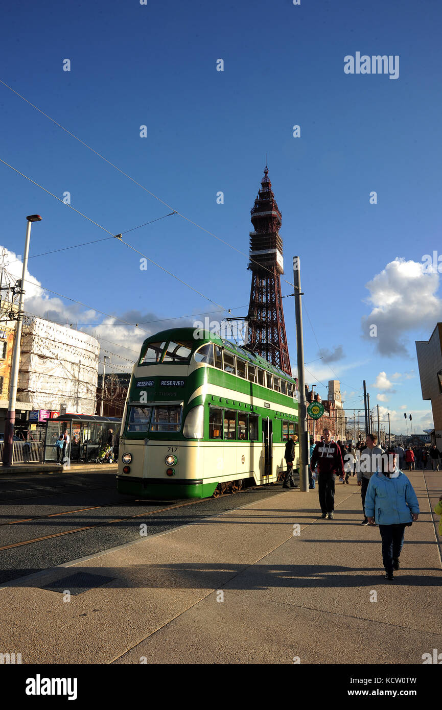 "Balloon" tram No. 717 at the North Pier. Blackpool Stock Photo - Alamy