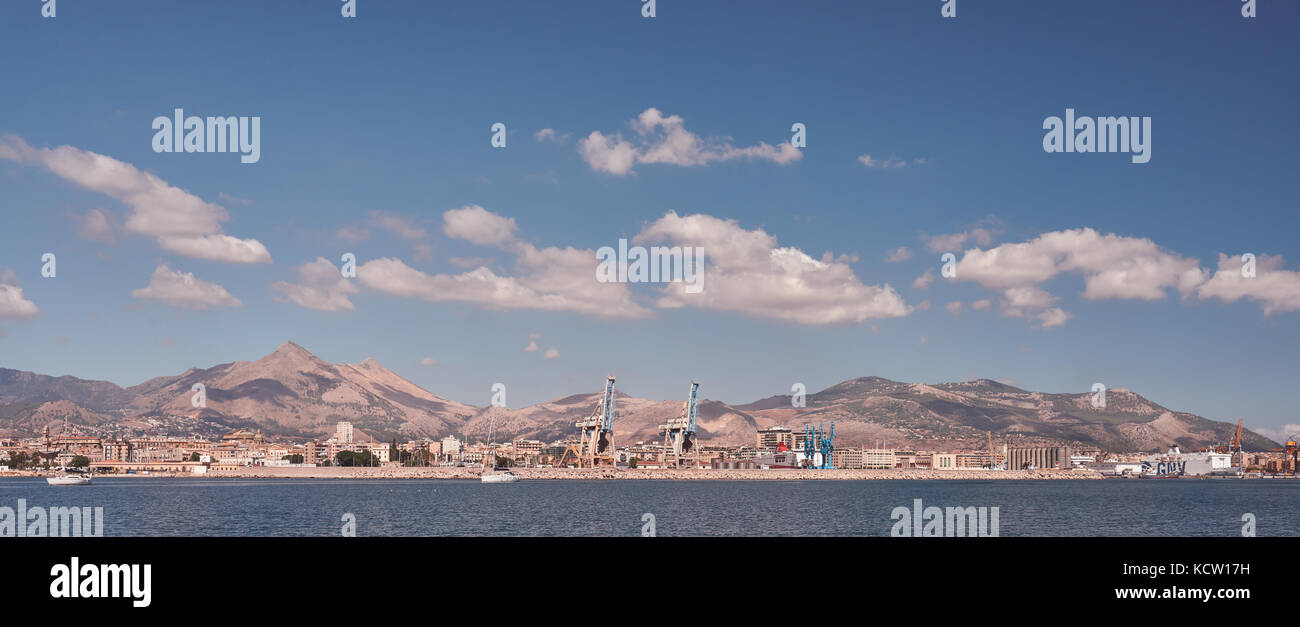 Coast of Palermo and harbor of Palermo, harbor crane, Sicily Stock ...
