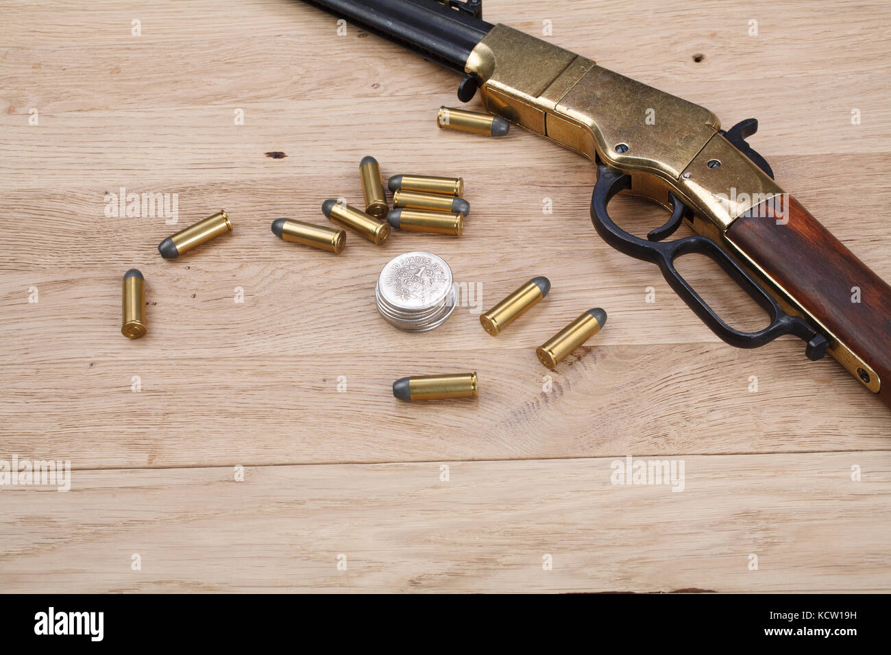 Wild west period repeating rifle Stock Photo - Alamy