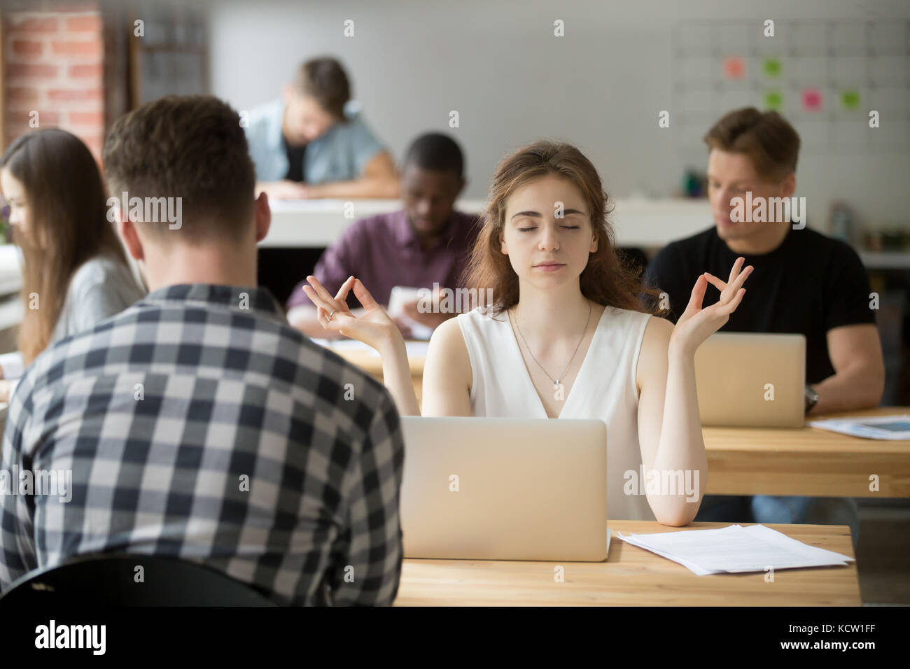 Office setting and discomfort hi-res stock photography and images - Alamy