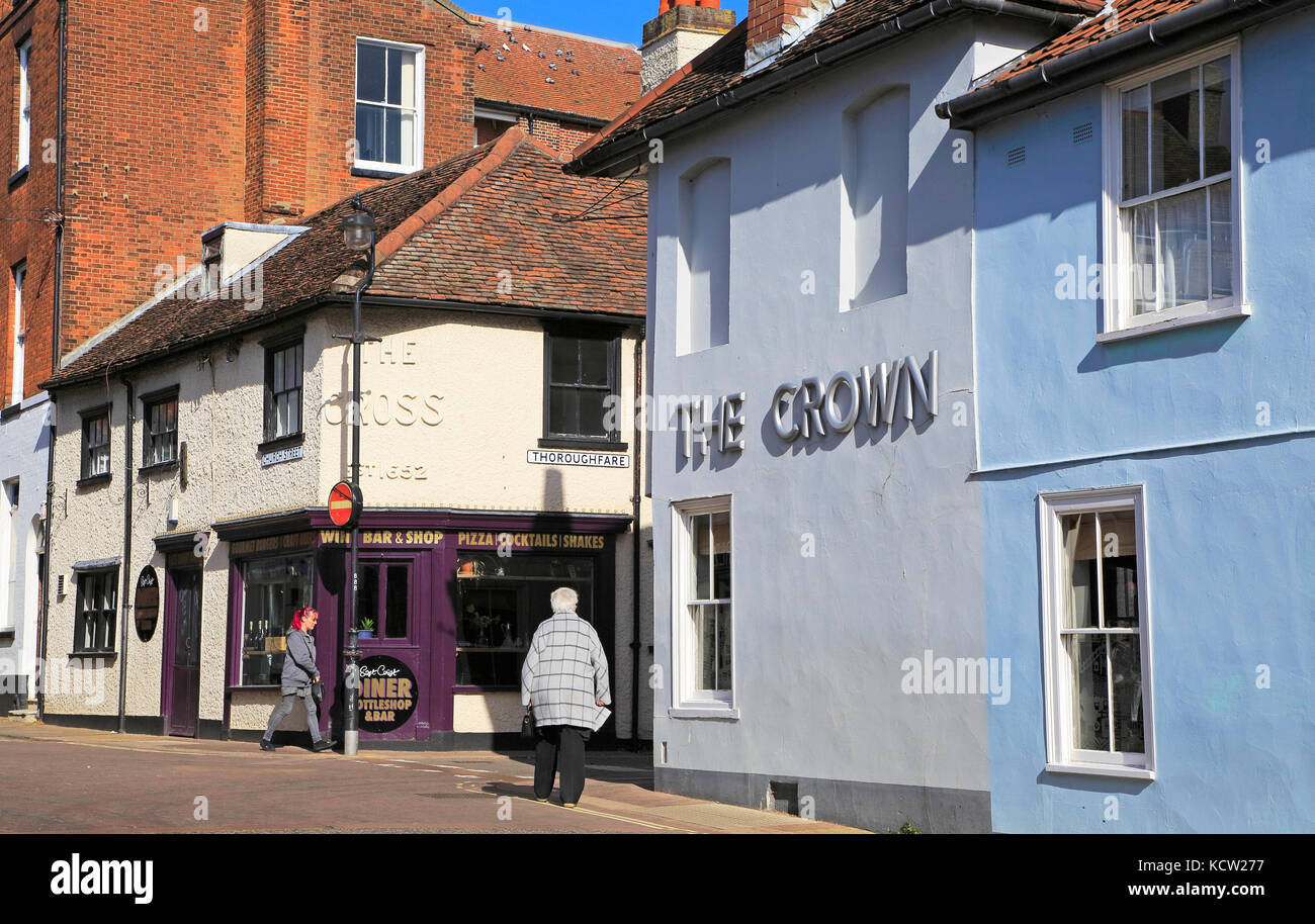 The Cross pub and the Crown hotel on the Thouroughfare, Woodbridge ...