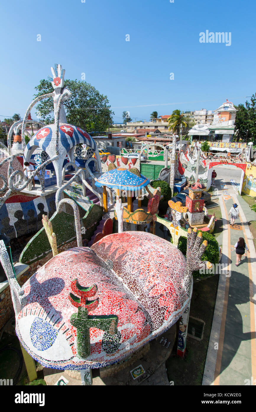 Mosaic cuban artist jose fuster hi-res stock photography and images - Alamy