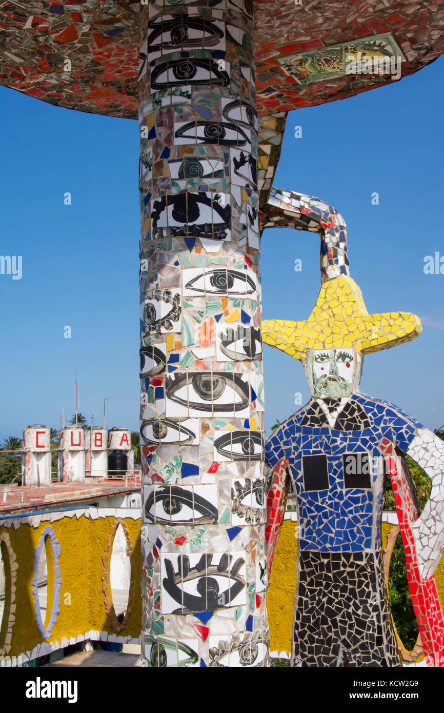 Cuban painter hi-res stock photography and images - Alamy