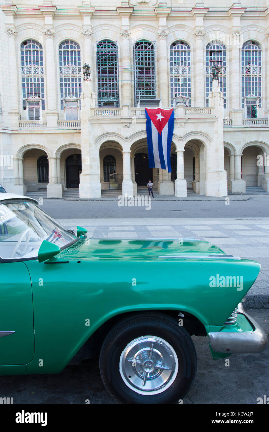 The Museum of the Revolution, Classic car, Habana Vieja, Old Havana ...