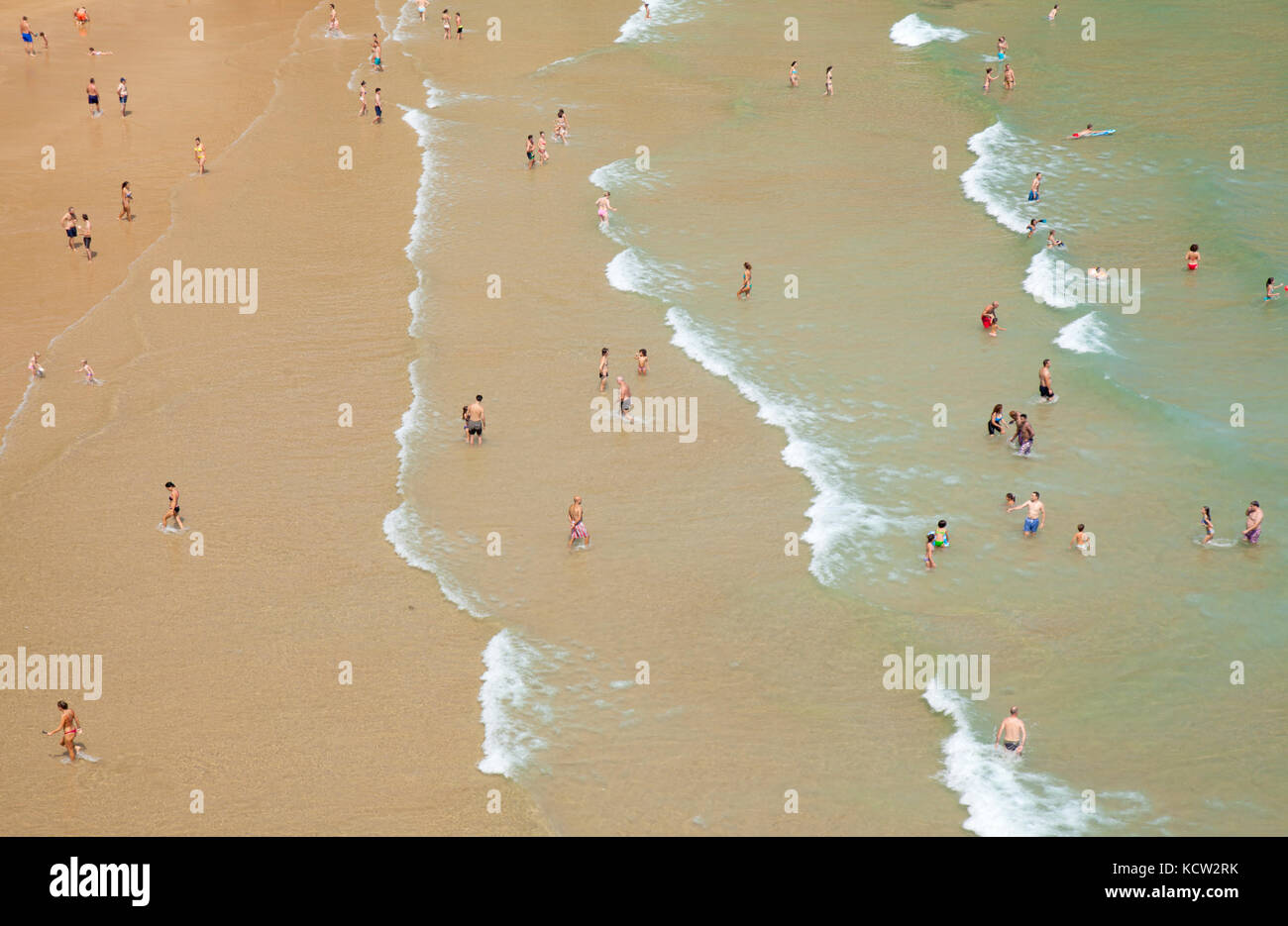 SANTANDER, SPAIN - AUGUST 14: Locals and tourists enjoy hot August ...