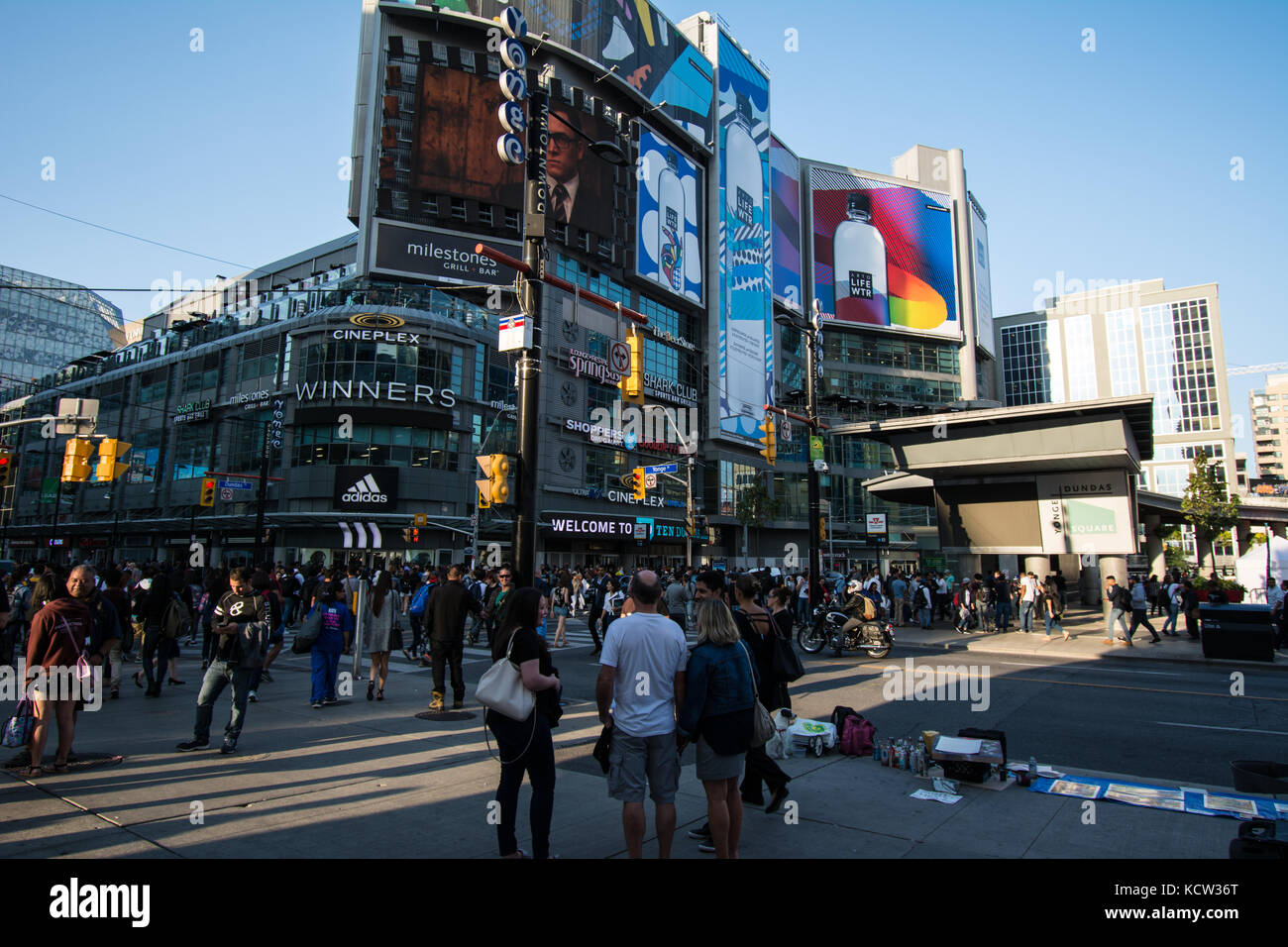 Toronto Yonge Street Stock Photo - Alamy